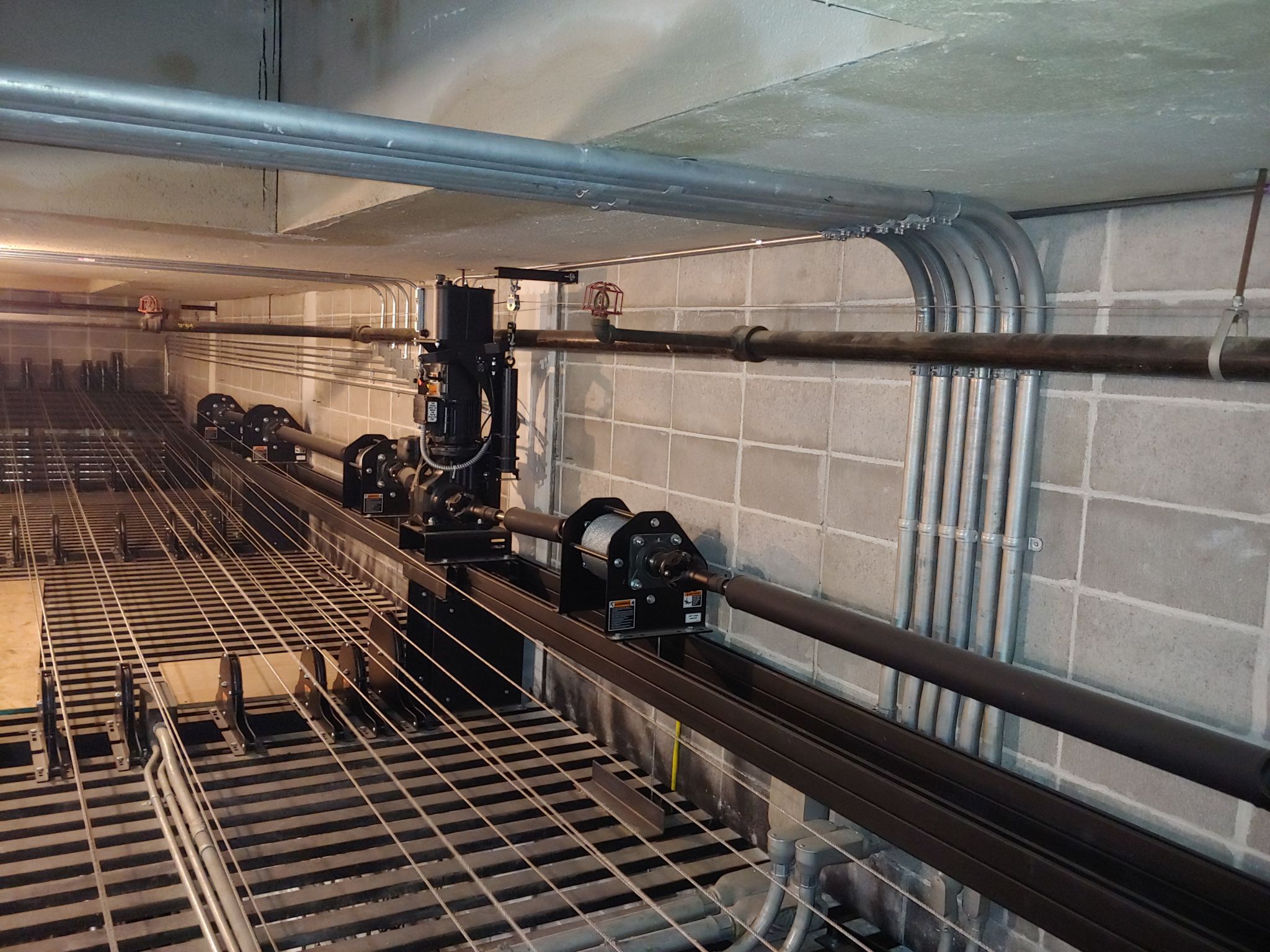 Easy to Operate: Vivian Fusillo Theatre - Thern® Stage Equipment